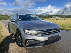 Grey Volkswagen Passat 2021 in Trakai, with an engine capacity of 1.40 L and mileage of 205 thousand km for 13200 €, photo 6 on AUTOMOTO.COM.LV