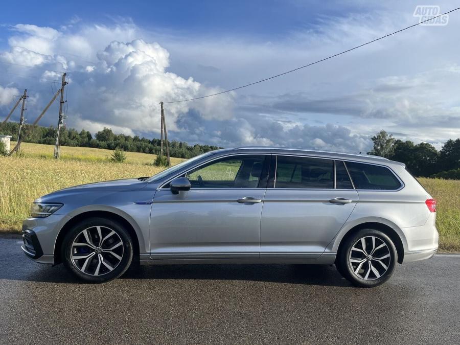 Grey Volkswagen Passat 2021 in Trakai, with an engine capacity of 1.40 L and mileage of 205 thousand km for 13200 €, photo 7 on AUTOMOTO.COM.LV