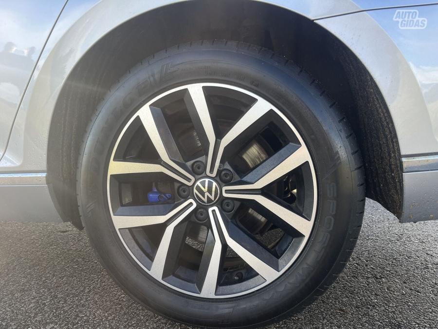 Grey Volkswagen Passat 2021 in Trakai, with an engine capacity of 1.40 L and mileage of 205 thousand km for 13200 €, photo 10 on AUTOMOTO.COM.LV