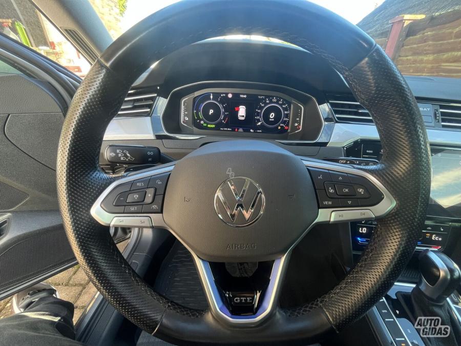 Grey Volkswagen Passat 2021 in Trakai, with an engine capacity of 1.40 L and mileage of 205 thousand km for 13200 €, photo 16 on AUTOMOTO.COM.LV