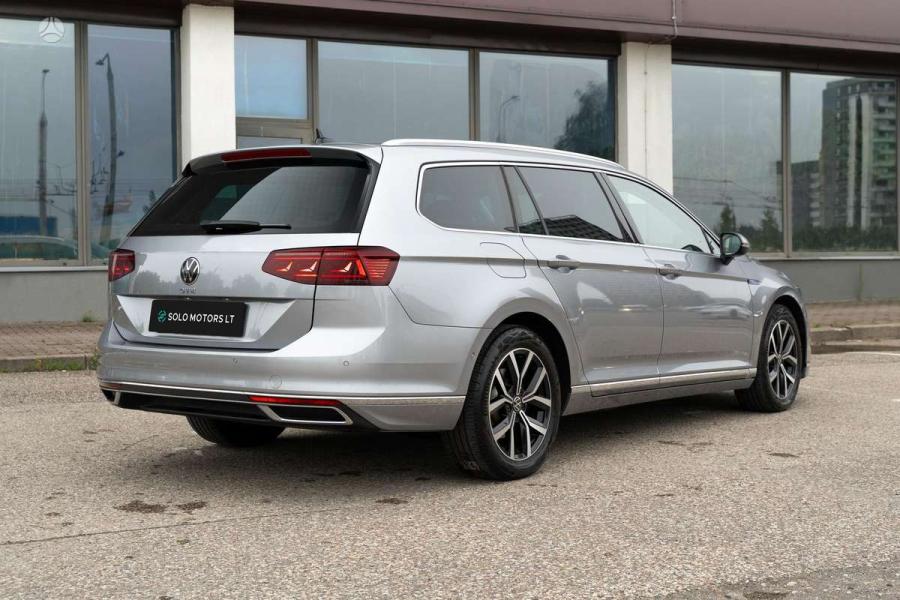 Grey Volkswagen Passat 2021 in Vilnius, with an engine capacity of 1.40 L and mileage of 174 thousand km for 17700 €, photo 7 on AUTOMOTO.COM.LV