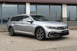 Grey Volkswagen Passat 2021 in Vilnius, with an engine capacity of 1.40 L and mileage of 174 thousand km for 17700 €, photo 9 on AUTOMOTO.COM.LV