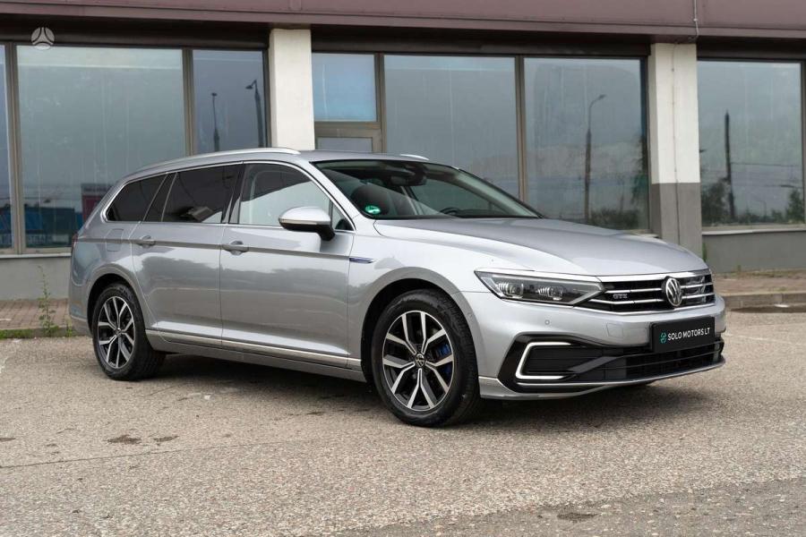 Grey Volkswagen Passat 2021 in Vilnius, with an engine capacity of 1.40 L and mileage of 174 thousand km for 17700 €, photo 9 on AUTOMOTO.COM.LV