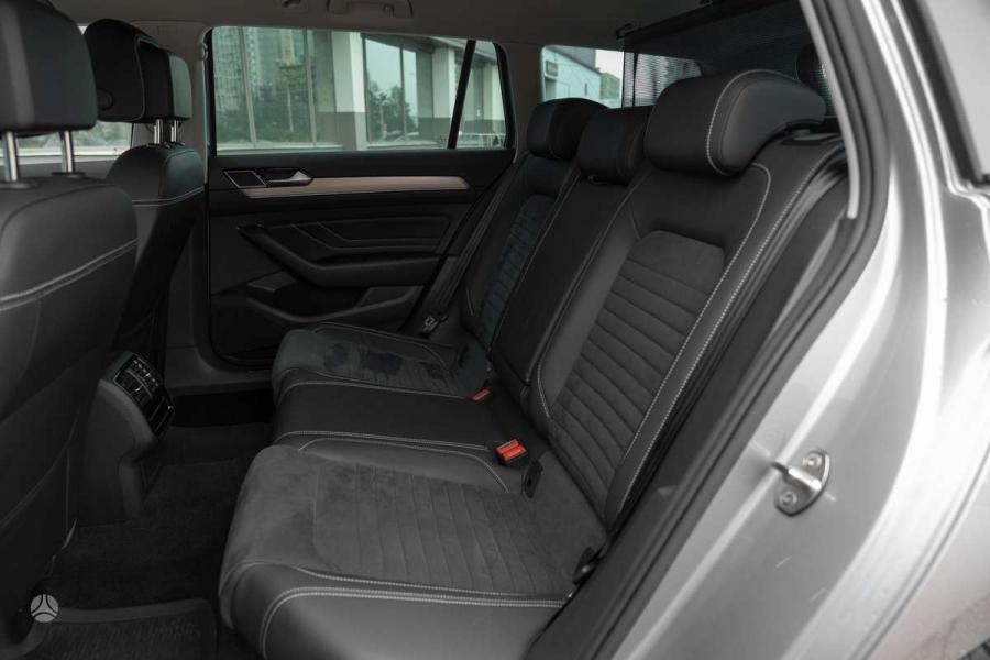 Grey Volkswagen Passat 2021 in Vilnius, with an engine capacity of 1.40 L and mileage of 174 thousand km for 17700 €, photo 17 on AUTOMOTO.COM.LV