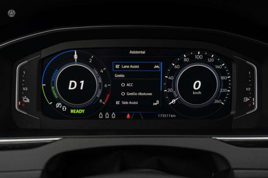 Grey Volkswagen Passat 2021 in Vilnius, with an engine capacity of 1.40 L and mileage of 174 thousand km for 17700 €, photo 24 on AUTOMOTO.COM.LV
