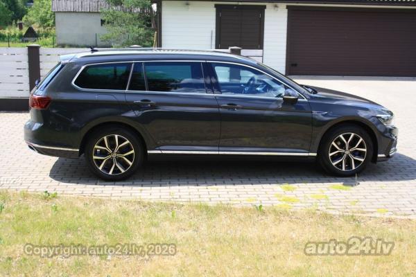 Grey Volkswagen Passat 2021 in Tallinn, with an engine capacity of 1.40 L and mileage of 106 thousand km for 20490 €, photo 5 on AUTOMOTO.COM.LV