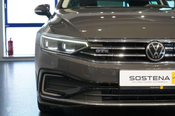 Pelēks Volkswagen Passat 2021 Viļņa, ar dzinēja tilpumu 1.40 L un nobraukumu 138 tūkst. km par 19600 €, foto 5 vietnē AUTOMOTO.COM.LV
