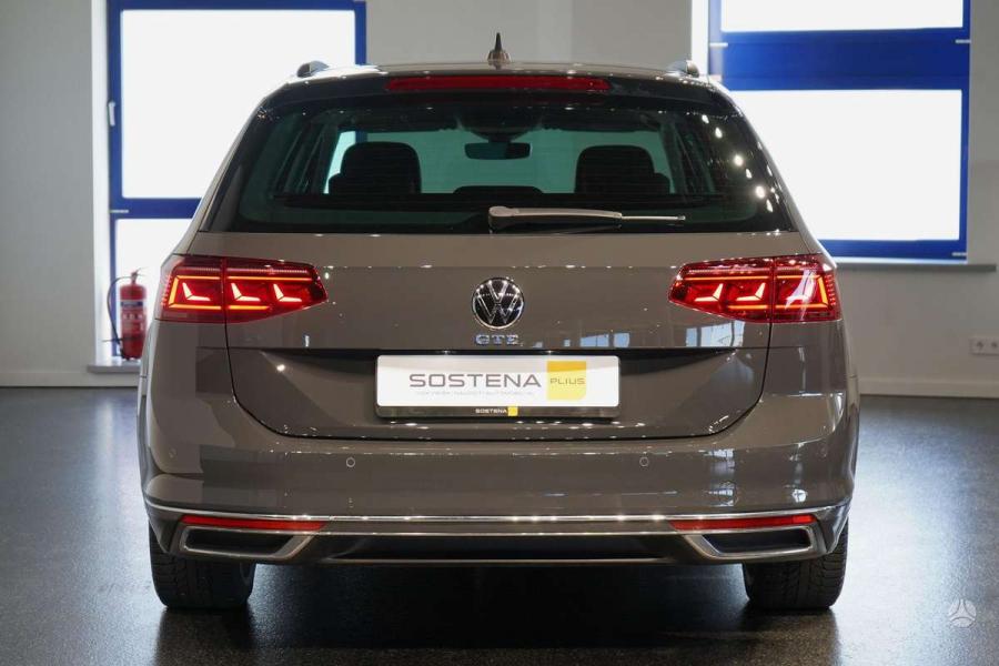 Pelēks Volkswagen Passat 2021 Viļņa, ar dzinēja tilpumu 1.40 L un nobraukumu 138 tūkst. km par 19600 €, foto 7 vietnē AUTOMOTO.COM.LV