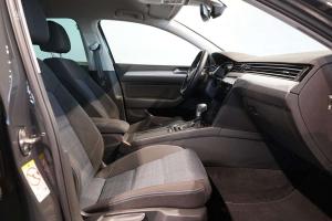 Pelēks Volkswagen Passat 2021 Viļņa, ar dzinēja tilpumu 1.40 L un nobraukumu 138 tūkst. km par 19600 €, foto 11 vietnē AUTOMOTO.COM.LV