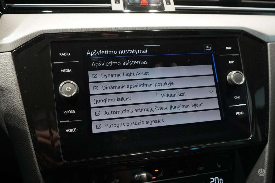 Pelēks Volkswagen Passat 2021 Viļņa, ar dzinēja tilpumu 1.40 L un nobraukumu 138 tūkst. km par 19600 €, foto 22 vietnē AUTOMOTO.COM.LV