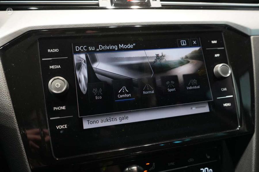 Pelēks Volkswagen Passat 2021 Viļņa, ar dzinēja tilpumu 1.40 L un nobraukumu 138 tūkst. km par 19600 €, foto 23 vietnē AUTOMOTO.COM.LV