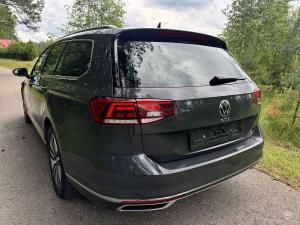 Grey Volkswagen Passat 2021 in Vilnius, with an engine capacity of 1.40 L and mileage of 199 thousand km for 14950 €, photo 7 on AUTOMOTO.COM.LV