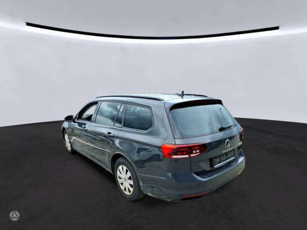 Grey Volkswagen Passat 2021 in Vilnius, with an engine capacity of 1.97 L and mileage of 144 thousand km for 15800 €, photo 4 on AUTOMOTO.COM.LV