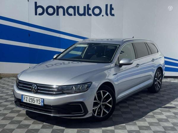 Pelēks Volkswagen Passat 2021 Kauņa, ar dzinēja tilpumu 1.40 L un nobraukumu 184 tūkst. km par 14750 €, foto 1 vietnē AUTOMOTO.COM.LV