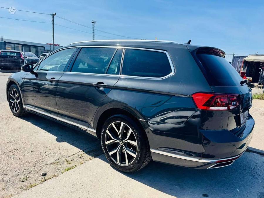 Grey Volkswagen Passat 2021 in Kaunas, with an engine capacity of 1.97 L and mileage of 250 thousand km for 14000 €, photo 7 on AUTOMOTO.COM.LV