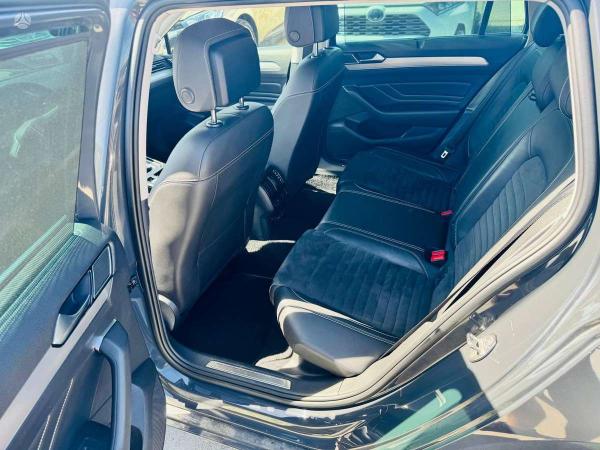 Pelēks Volkswagen Passat 2021 Kauņa, ar dzinēja tilpumu 1.97 L un nobraukumu 250 tūkst. km par 14000 €, foto 9 vietnē AUTOMOTO.COM.LV