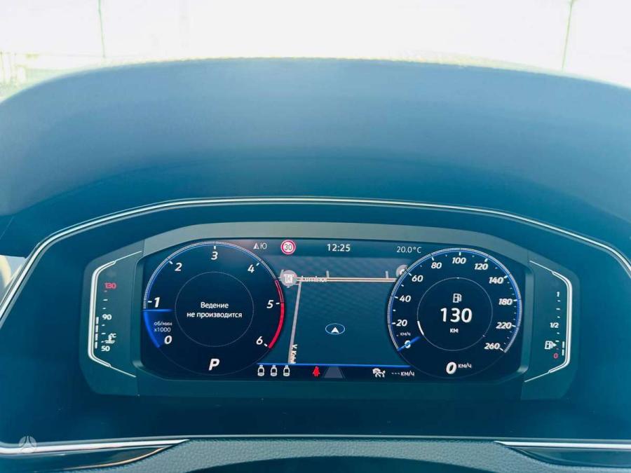Grey Volkswagen Passat 2021 in Kaunas, with an engine capacity of 1.97 L and mileage of 250 thousand km for 14000 €, photo 14 on AUTOMOTO.COM.LV