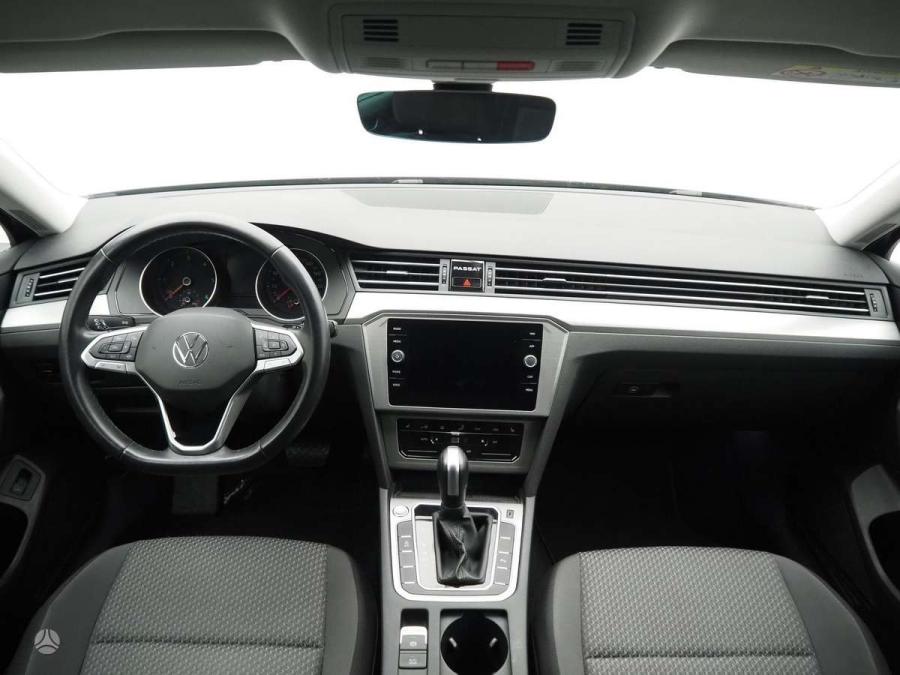 Grey Volkswagen Passat 2021 in Vilnius, with an engine capacity of 1.97 L and mileage of 144 thousand km for 15800 €, photo 17 on AUTOMOTO.COM.LV