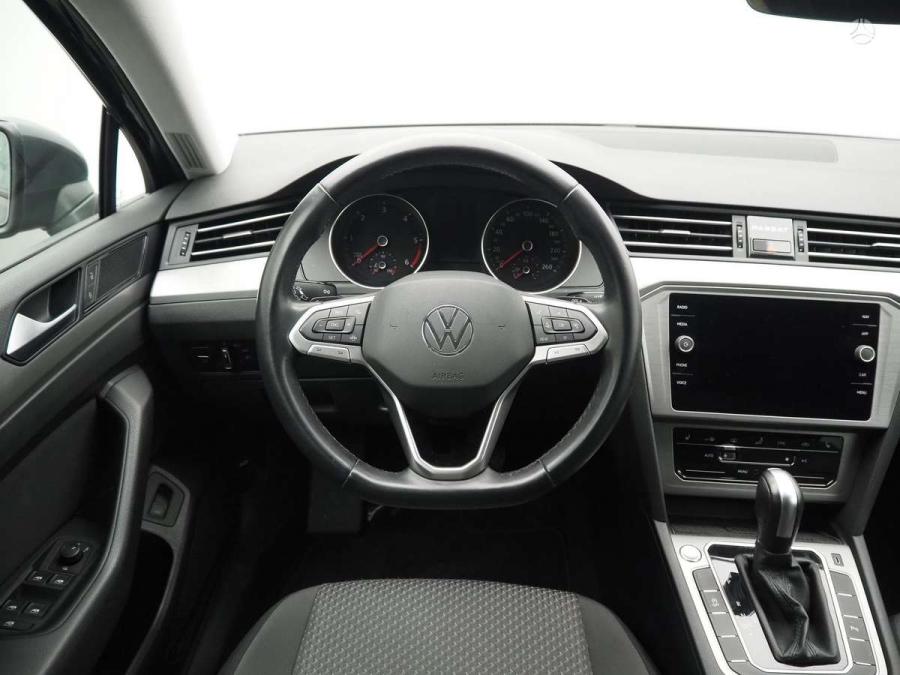Grey Volkswagen Passat 2021 in Vilnius, with an engine capacity of 1.97 L and mileage of 144 thousand km for 15800 €, photo 19 on AUTOMOTO.COM.LV