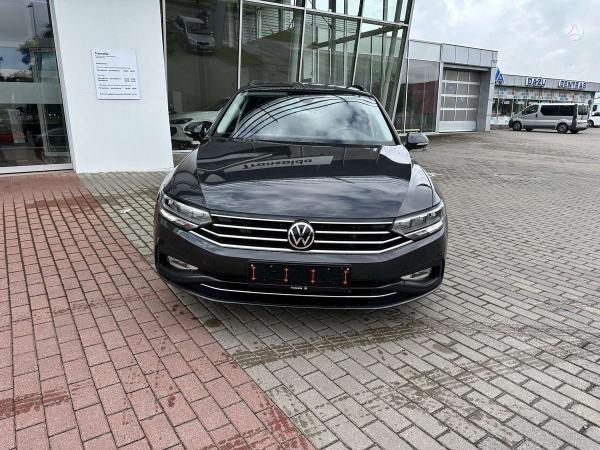 Pelēks Volkswagen Passat 2021 Šauļi, ar dzinēja tilpumu 1.97 L un nobraukumu 109 tūkst. km par 17900 €, foto 3 vietnē AUTOMOTO.COM.LV