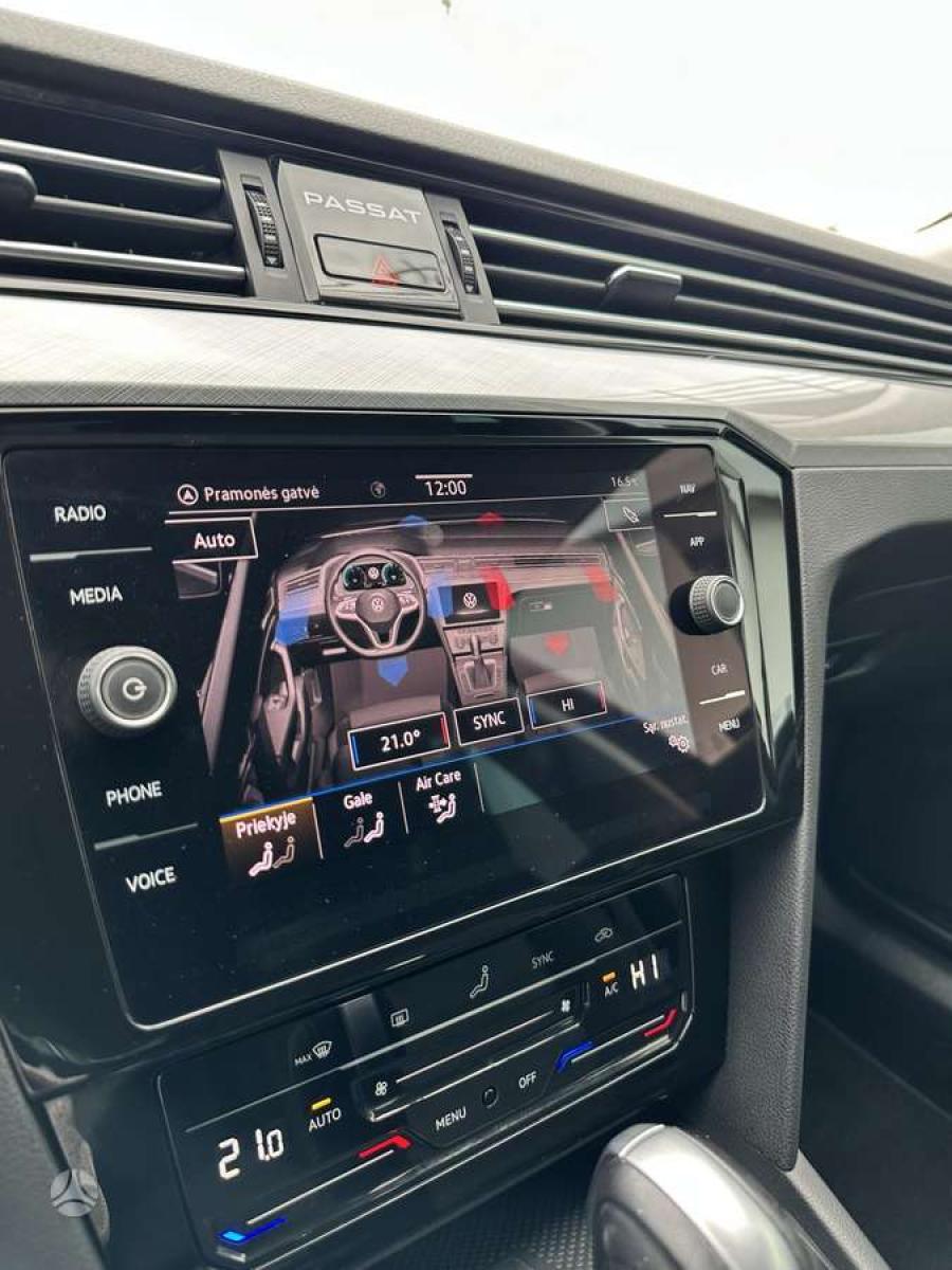 Pelēks Volkswagen Passat 2021 Šauļi, ar dzinēja tilpumu 1.97 L un nobraukumu 109 tūkst. km par 17900 €, foto 26 vietnē AUTOMOTO.COM.LV