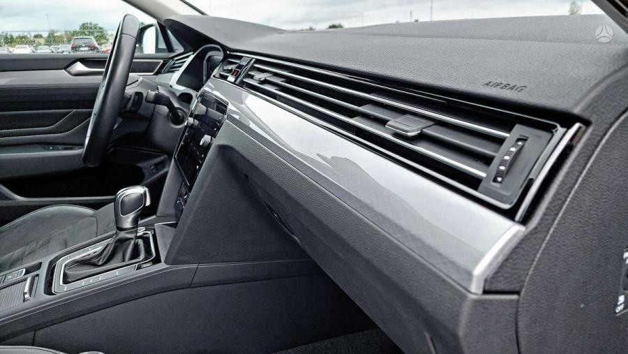 Pelēks Volkswagen Passat 2021 Viļņa, ar dzinēja tilpumu 1.40 L un nobraukumu 165 tūkst. km par 15500 €, foto 33 vietnē AUTOMOTO.COM.LV