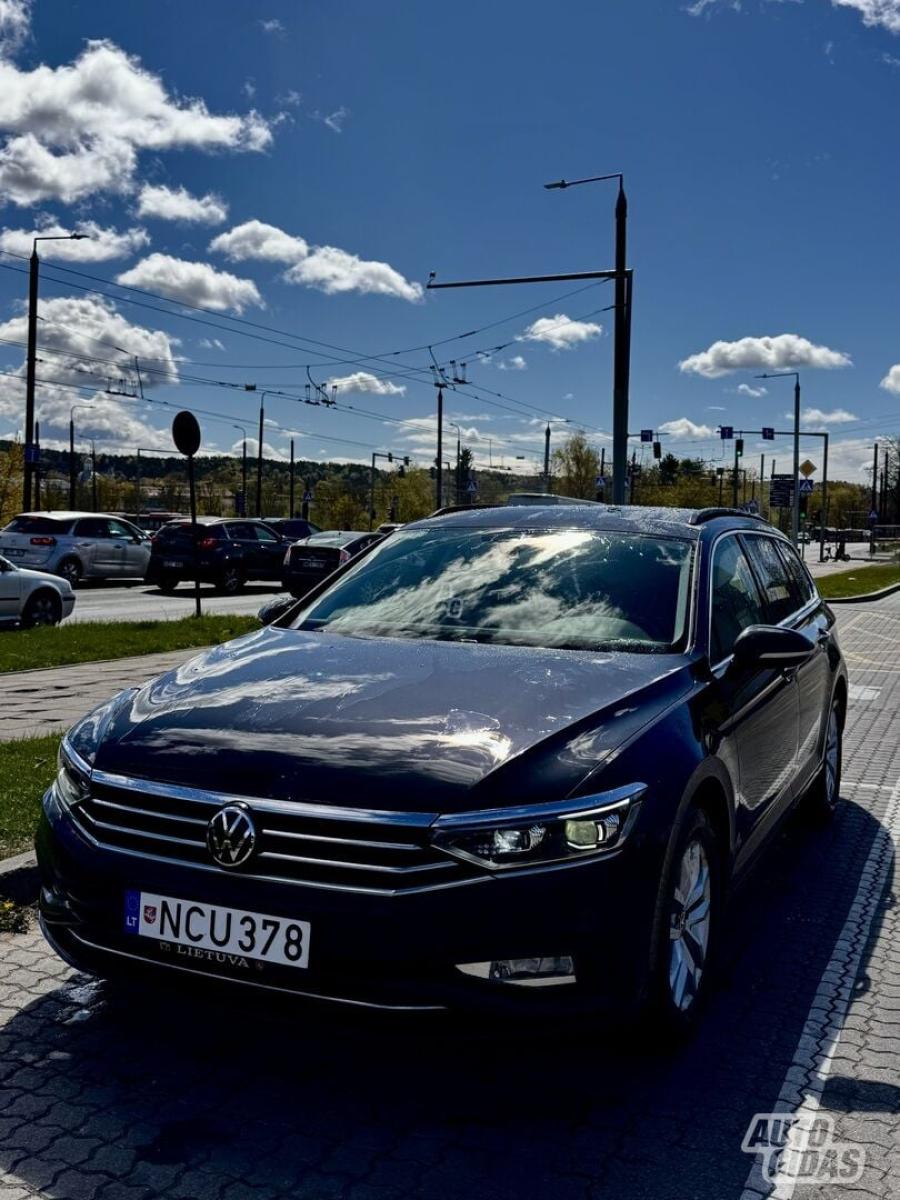 Grey Volkswagen Passat 2021 in Vilnius, with an engine capacity of 2.00 L and mileage of 170 thousand km for 15500 €, photo 5 on AUTOMOTO.COM.LV