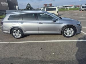 Pelēks Volkswagen Passat 2021 Kauņa, ar dzinēja tilpumu 2.00 L un nobraukumu 226 tūkst. km par 15850 €, foto 5 vietnē AUTOMOTO.COM.LV