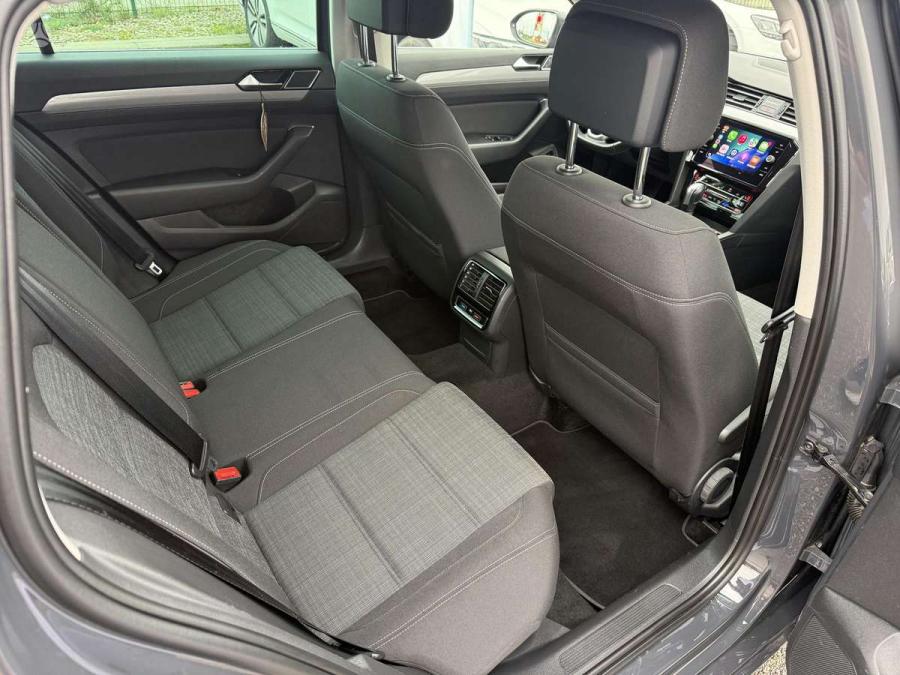 Pelēks Volkswagen Passat 2021 Viļņa, ar dzinēja tilpumu 1.97 L un nobraukumu 196 tūkst. km par 14999 €, foto 15 vietnē AUTOMOTO.COM.LV