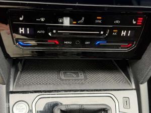 Pelēks Volkswagen Passat 2021 Viļņa, ar dzinēja tilpumu 1.97 L un nobraukumu 196 tūkst. km par 14999 €, foto 32 vietnē AUTOMOTO.COM.LV
