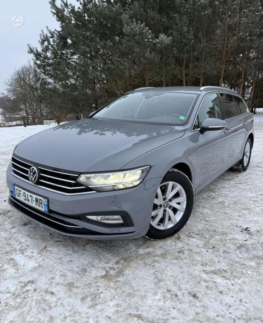 Grey Volkswagen Passat 2022 in Taurage, with an engine capacity of 2.00 L and mileage of 269 thousand km for 15400 €, photo 1 on AUTOMOTO.COM.LV