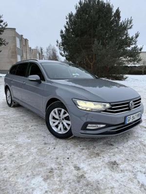 Grey Volkswagen Passat 2022 in Taurage, with an engine capacity of 2.00 L and mileage of 269 thousand km for 15400 €, photo 2 on AUTOMOTO.COM.LV