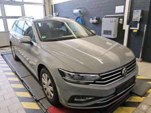 Grey Volkswagen Passat 2022 in Vilnius, with an engine capacity of 1.97 L and mileage of 197 thousand km for 14999 €, photo 2 on AUTOMOTO.COM.LV