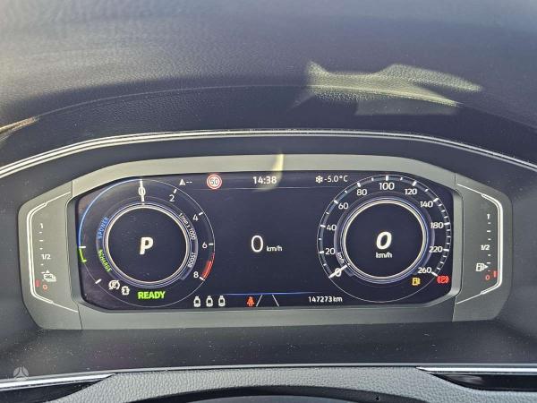 Pelēks Volkswagen Passat 2022 Viļņa, ar dzinēja tilpumu 1.40 L un nobraukumu 147 tūkst. km par 19000 €, foto 7 vietnē AUTOMOTO.COM.LV