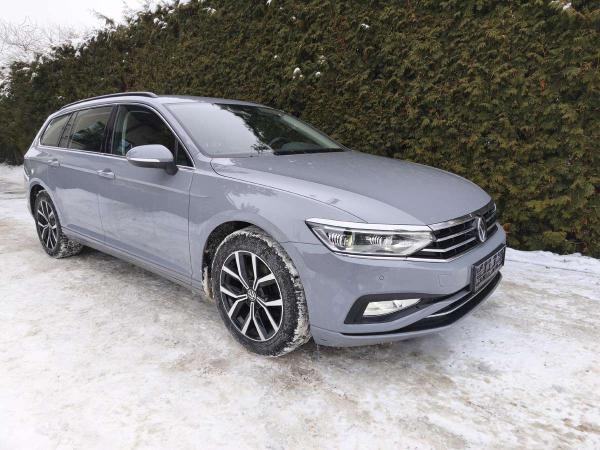 Grey Volkswagen Passat 2022 in Kalvarija, with an engine capacity of 1.50 L and mileage of 101 thousand km for 21599 €, photo 5 on AUTOMOTO.COM.LV