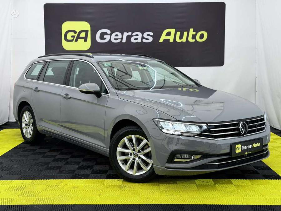 Grey Volkswagen Passat 2022 in Vilnius, with an engine capacity of 1.97 L and mileage of 144 thousand km for 15999 €, photo 3 on AUTOMOTO.COM.LV