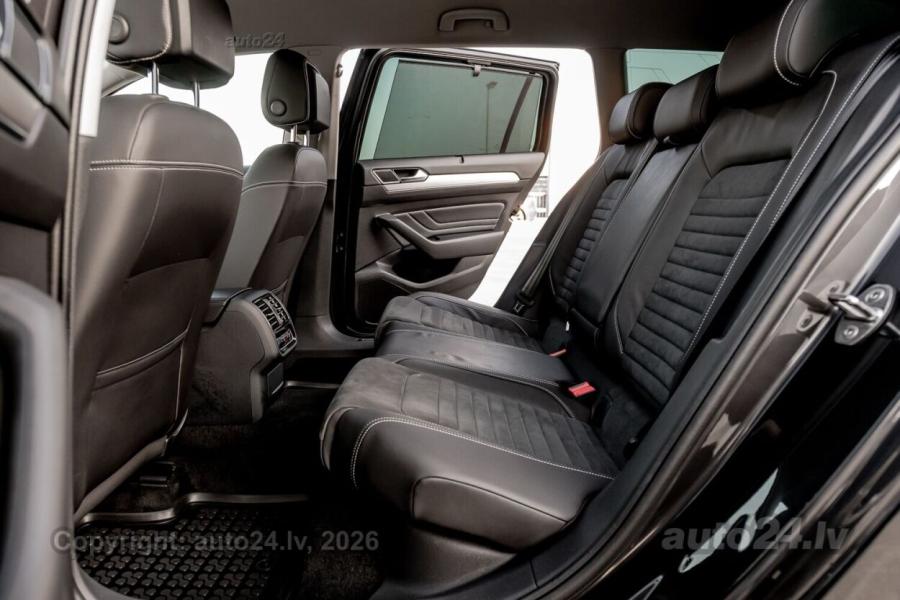 Grey Volkswagen Passat 2022 in Parnu, with an engine capacity of 2.00 L and mileage of 163 thousand km for 22500 €, photo 8 on AUTOMOTO.COM.LV