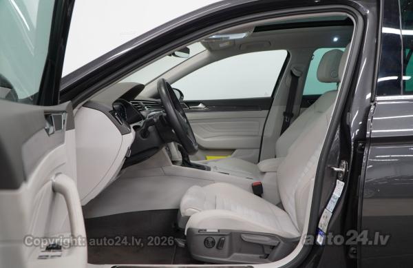 Grey Volkswagen Passat 2022 in Tallinn, with an engine capacity of 2.00 L and mileage of 138 thousand km for 23900 €, photo 4 on AUTOMOTO.COM.LV