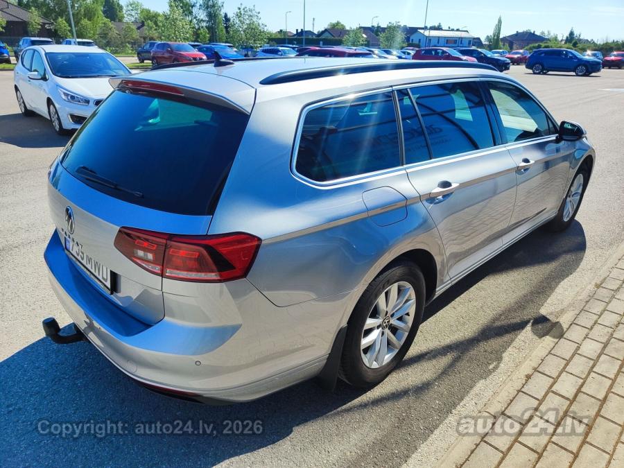 Pelēks Volkswagen Passat 2022 Tartu, ar dzinēja tilpumu 1.50 L un nobraukumu 120 tūkst. km par 19990 €, foto 5 vietnē AUTOMOTO.COM.LV