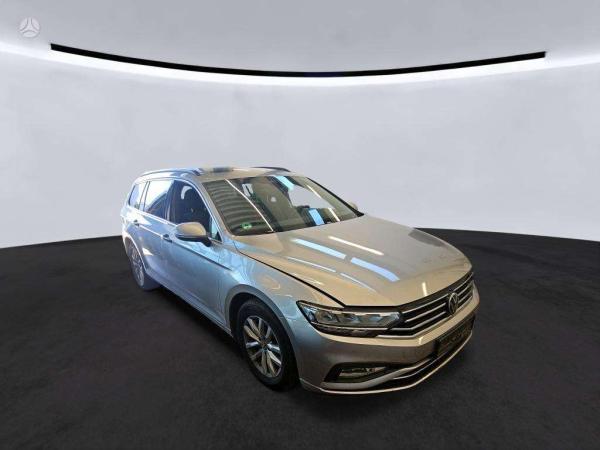 Pelēks Volkswagen Passat 2022 Kauņa, ar dzinēja tilpumu 1.97 L un nobraukumu 161 tūkst. km par 18500 €, foto 2 vietnē AUTOMOTO.COM.LV