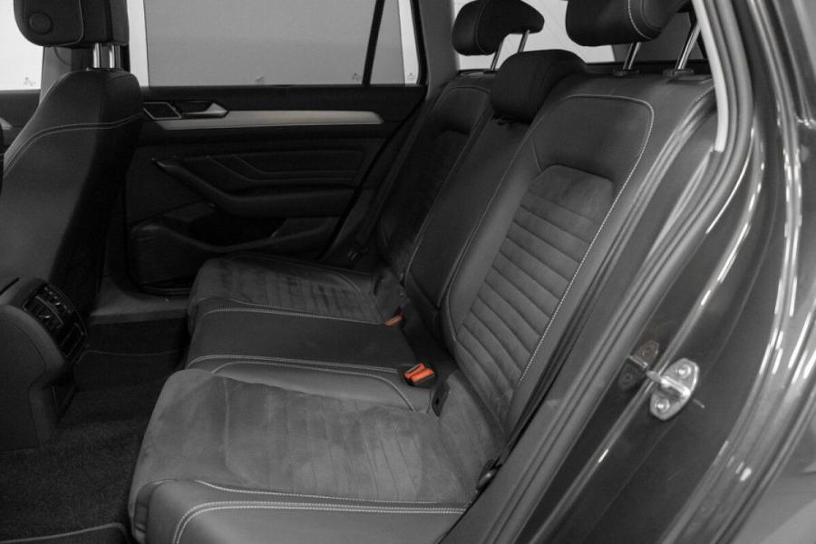Pelēks Volkswagen Passat 2022 Viļņa, ar dzinēja tilpumu 2.00 L un nobraukumu 198 tūkst. km par 18500 €, foto 9 vietnē AUTOMOTO.COM.LV