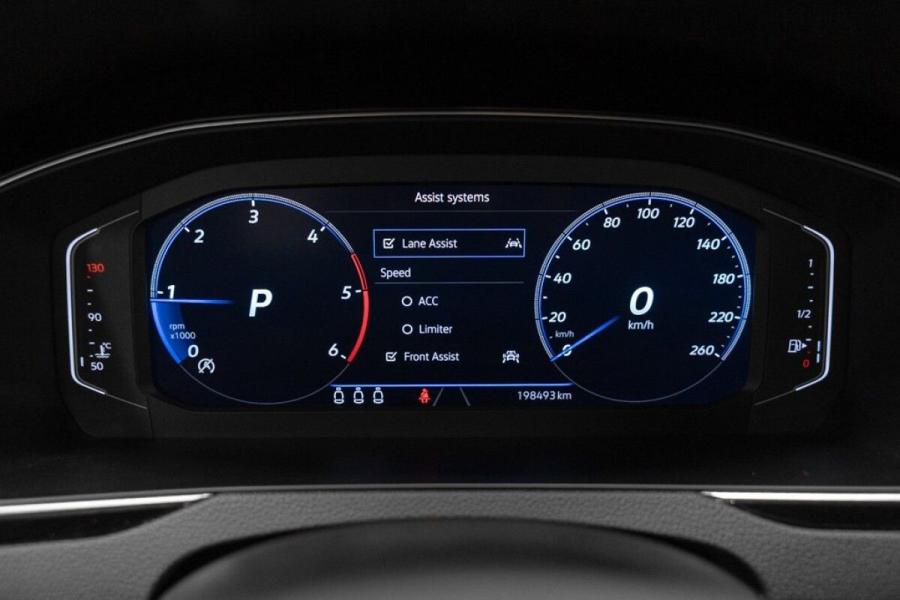 Pelēks Volkswagen Passat 2022 Viļņa, ar dzinēja tilpumu 2.00 L un nobraukumu 198 tūkst. km par 18500 €, foto 15 vietnē AUTOMOTO.COM.LV