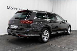 Grey Volkswagen Passat 2022 in Tallinn, with an engine capacity of 2.00 L and mileage of 138 thousand km for 23100 €, photo 12 on AUTOMOTO.COM.LV