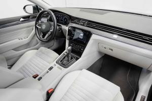 Grey Volkswagen Passat 2022 in Tallinn, with an engine capacity of 2.00 L and mileage of 138 thousand km for 23100 €, photo 13 on AUTOMOTO.COM.LV