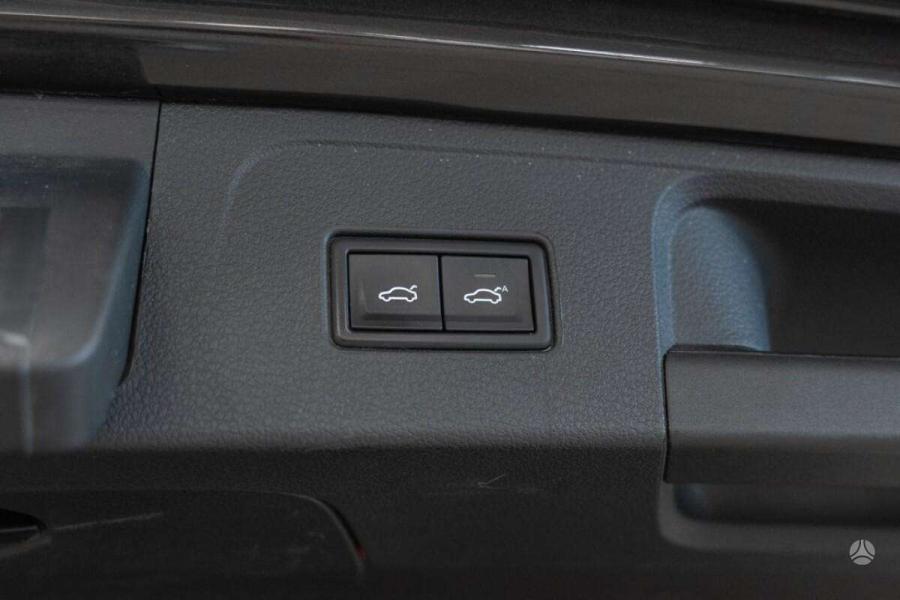 Серый Фольксваген Пассат 2022 в Вильнюс, объемом двигателя 1.50 л и пробегом 219 тыс. км за 16900 €, фото 20 на AUTOMOTO.COM.LV