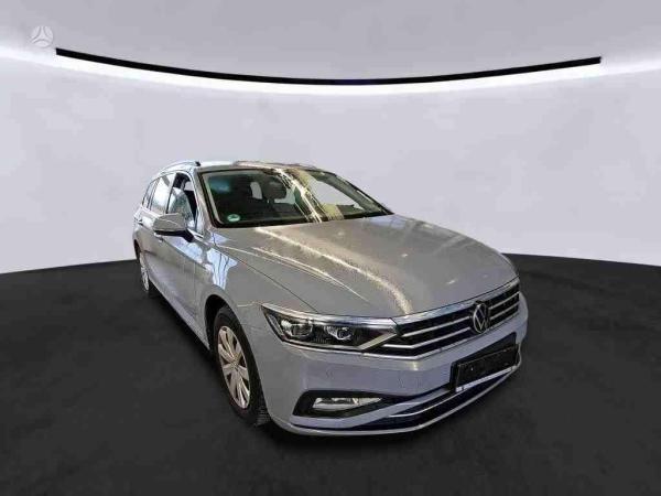 Grey Volkswagen Passat 2022 in Kaunas, with an engine capacity of 1.97 L and mileage of 170 thousand km for 16499 €, photo 3 on AUTOMOTO.COM.LV