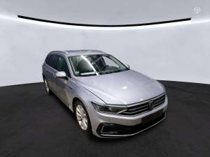 Grey Volkswagen Passat 2022 in Vilnius, with an engine capacity of 1.40 L and mileage of 196 thousand km for 15700 €, photo 3 on AUTOMOTO.COM.LV