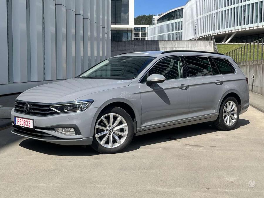 Grey Volkswagen Passat 2022 in Vilnius, with an engine capacity of 1.97 L and mileage of 180 thousand km for 17720 €, photo 9 on AUTOMOTO.COM.LV
