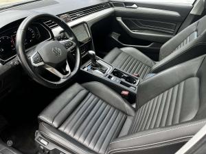 Grey Volkswagen Passat 2022 in Vilnius, with an engine capacity of 1.97 L and mileage of 180 thousand km for 17720 €, photo 10 on AUTOMOTO.COM.LV