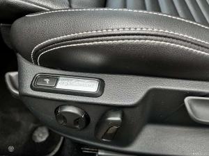 Grey Volkswagen Passat 2022 in Vilnius, with an engine capacity of 1.97 L and mileage of 180 thousand km for 17720 €, photo 11 on AUTOMOTO.COM.LV